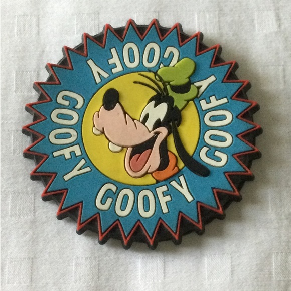 Disney | Other | Vintage Like New Collectible Disney Goofy Magnet ...